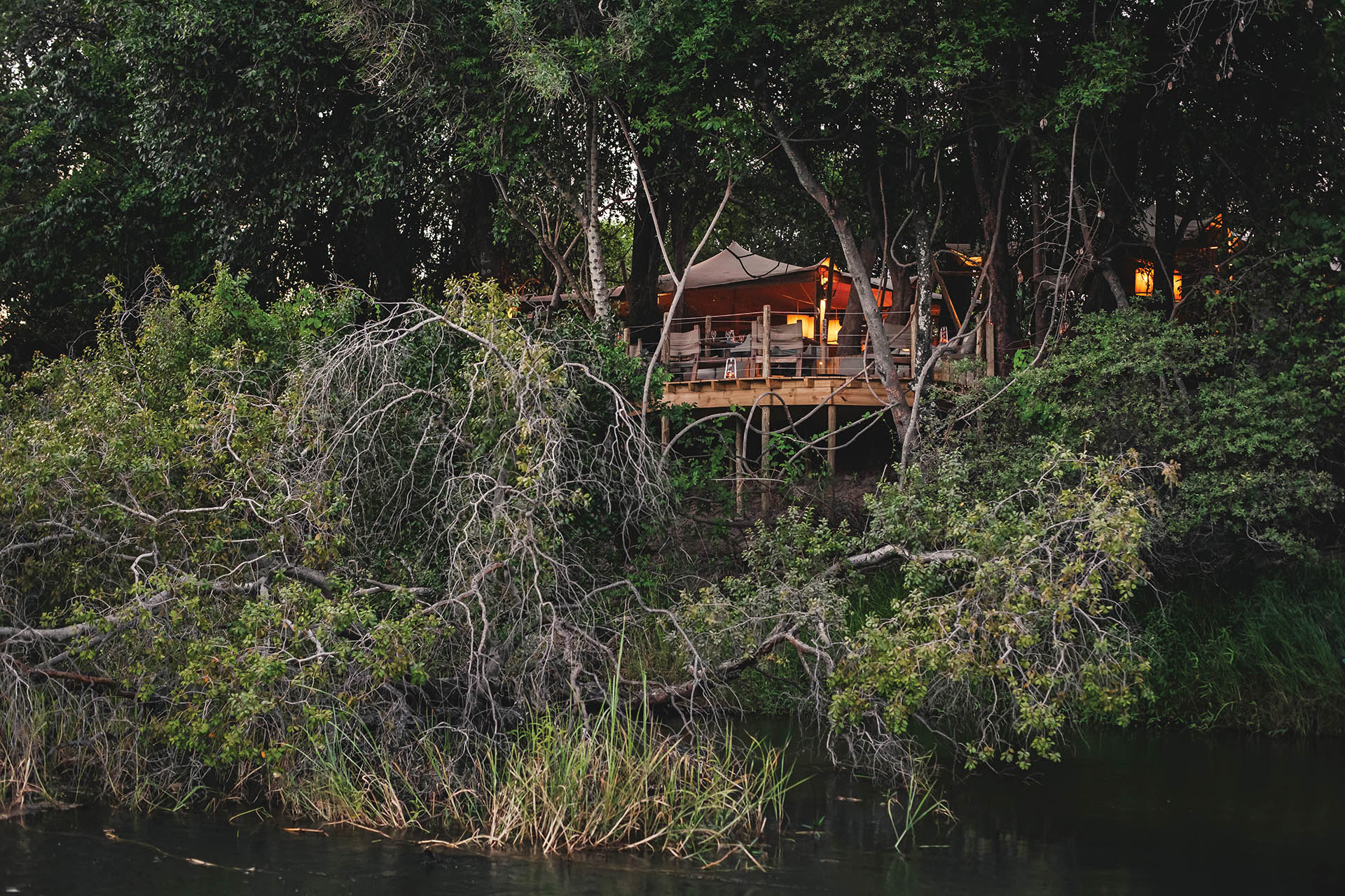 Safari Island Gallery | Photos & Videos | Tsowa Safari